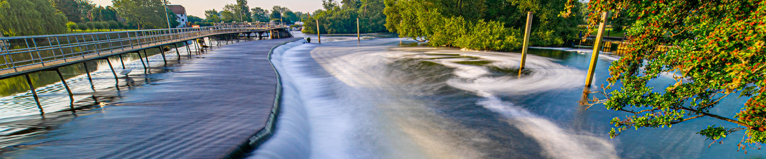 About Us Meteor Communications